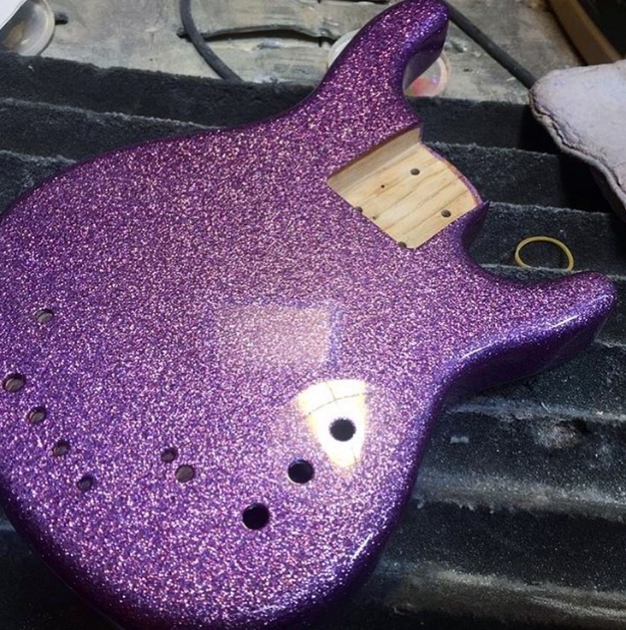 First Look: Nik West Signature Solidbody – Play UBass!